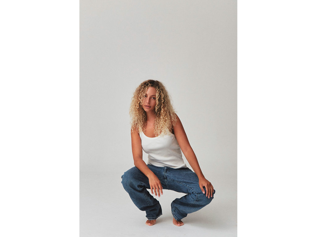 JENNIFER D. - manigoo models