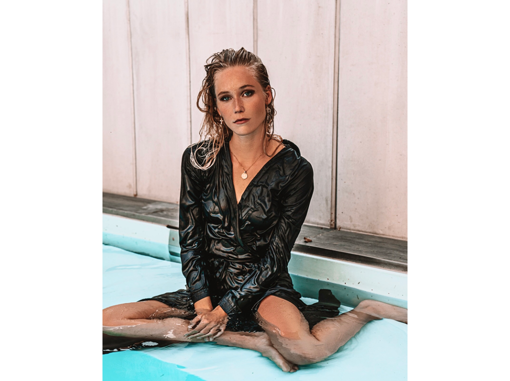 NELE B. - manigoo models